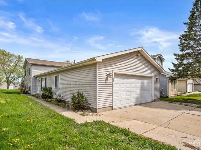 29 Elm Ave, Fox Lake, IL 60020