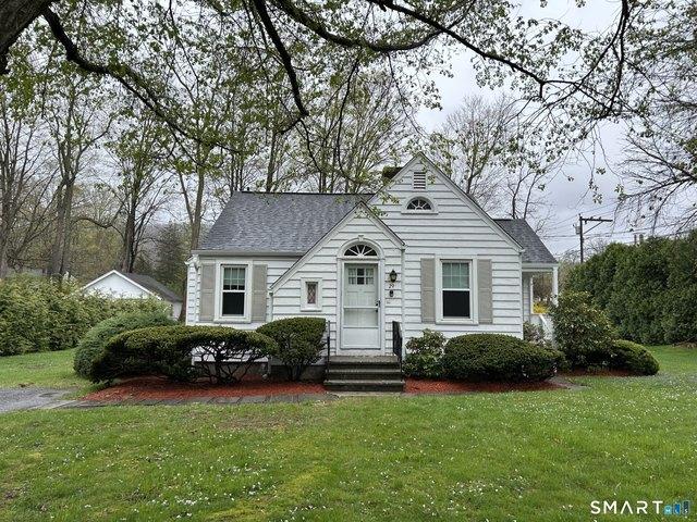 29 Elizabeth St, Kent, CT 06757