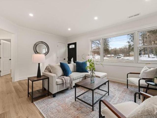 29 Fairchild Dr, Bethel, CT 06801