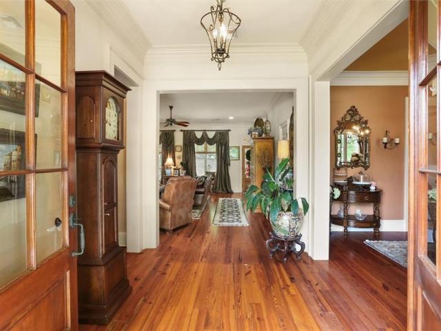 29 Fairway Oaks Drive