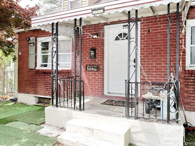 29 Fairview Ave, Spring Valley, NY 10977