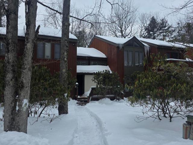 29 Falcon Run Lake, Harmony, PA 18624 | MLS #PM 138648 | Compass