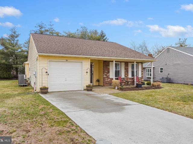 29 Fireside Cir, Columbus, NJ 08022 | MLS #NJBL2108 | Compass