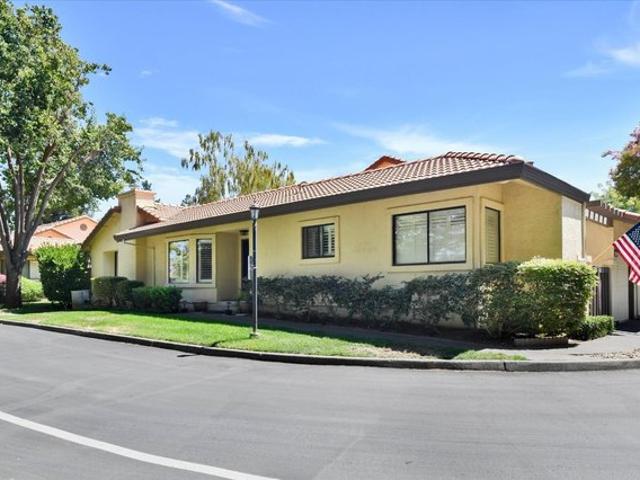 29 Fountain Grove Cir, Napa, CA 94558