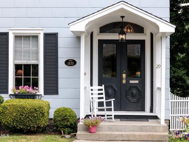 29 Front Street