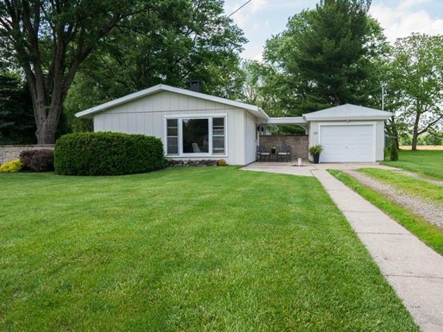 29 Gordon Rd, Springfield, OH 45504