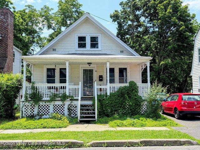 29 Glenwood Blvd, Hudson, NY 12534