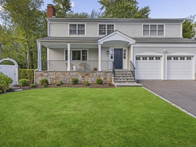 29 Griffith Rd, Greenwich, CT 06878