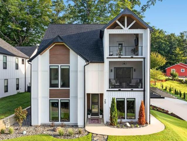 29 Harbor Dr, Greenville, SC 29611