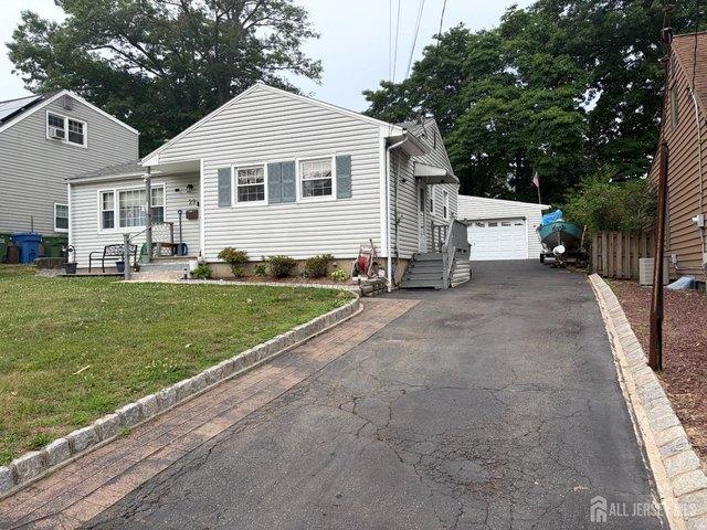 29 Haven Ter, Sayreville, NJ 08859
