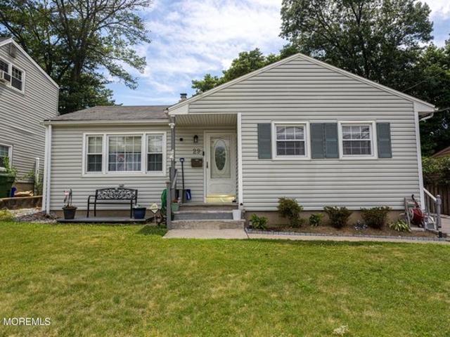 29 Haven Ter, Parlin, NJ 08859