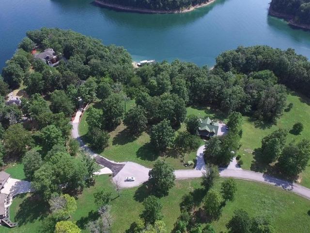 29 Hickory Point Drive