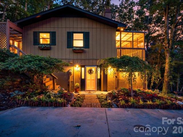 29 Independence Blvd, Asheville, NC 28805