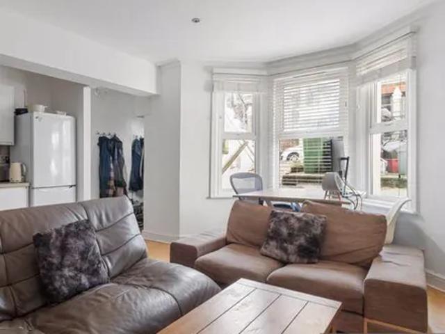 29 Kingsgate Road, London, NW6 4TD, United Kingdom | 2 bed apartment for rent #138178906 | Rentberry