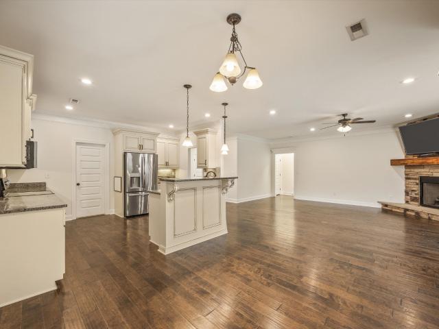 29 Knotting Hill Dr