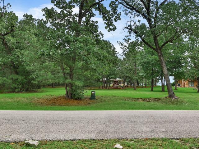 29 Lakecrest Lane