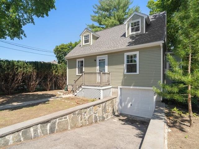 29 Laurel St, Arlington, MA 02476