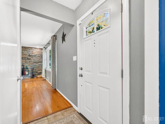 29 Lynn Avenue