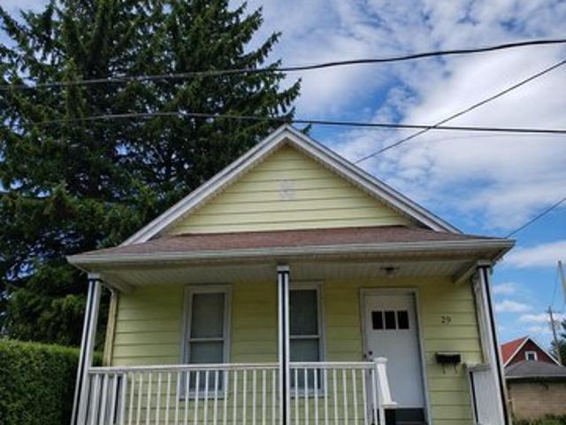 29 Magyar St, Toledo, OH 43605