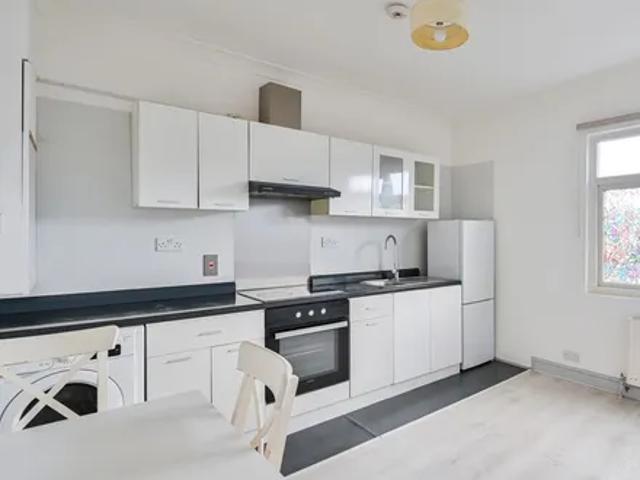 29 Mayville Road, Loxford, London, IG1 2HT, United Kingdom | 2 bed apartment for rent #165463197 | Rentberry