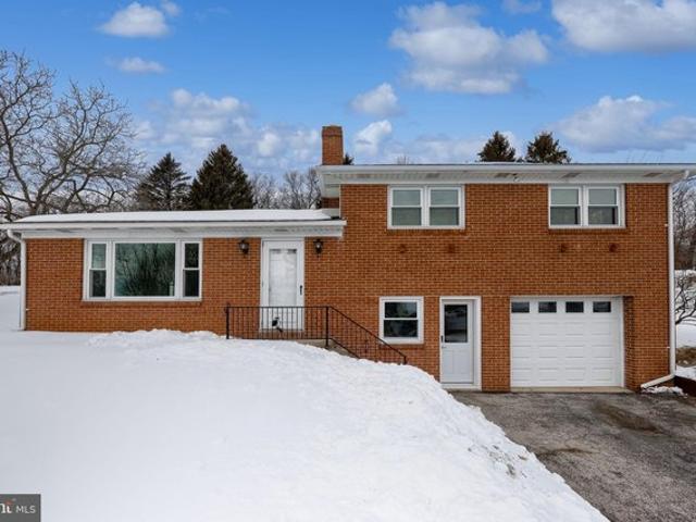 29 Merrin Rd, York, PA 17402