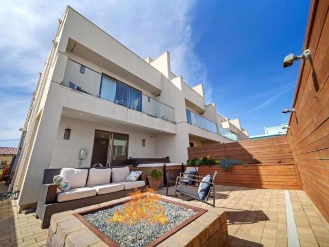 29 Montecito Avenue