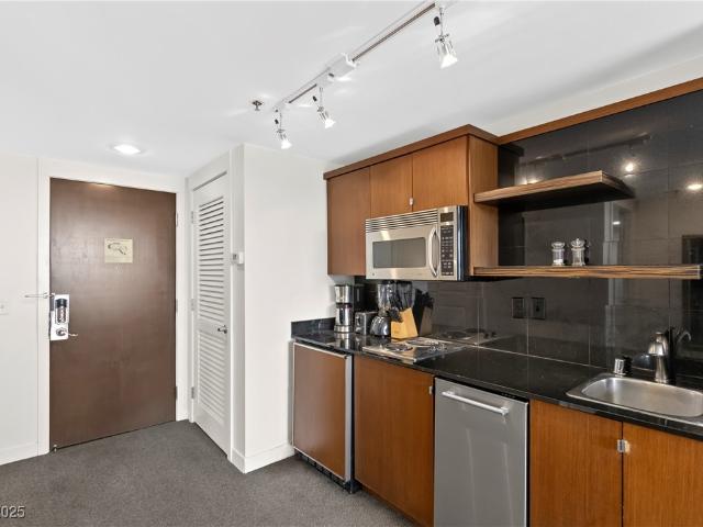 29 Montelago Boulevard 302