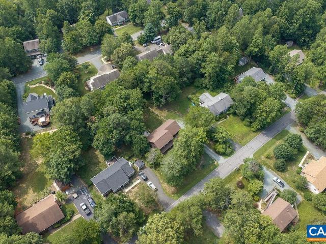 29 Monish Dr