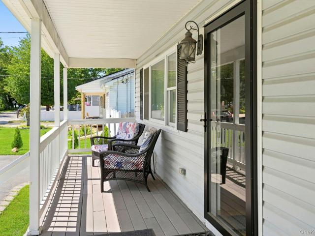 29 Moriches Middle Island Road