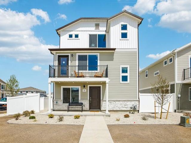 29 N Jordan River Way, Saratoga Springs, UT 84045