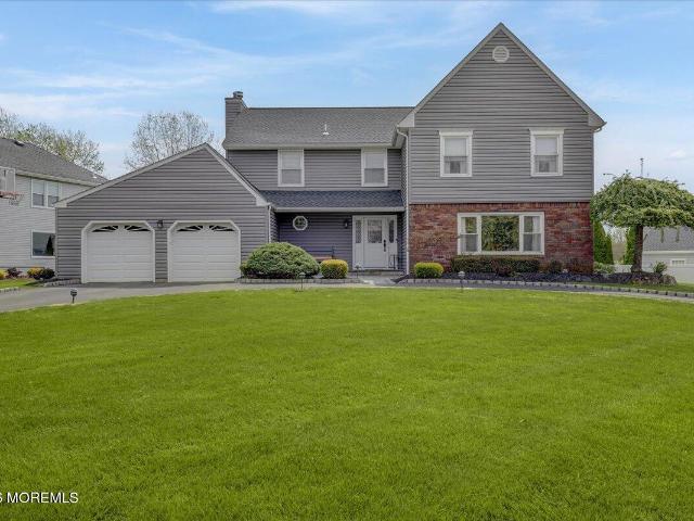 29 Nashua Dr, Marlboro, NJ 07746 | MLS #22610 | Compass