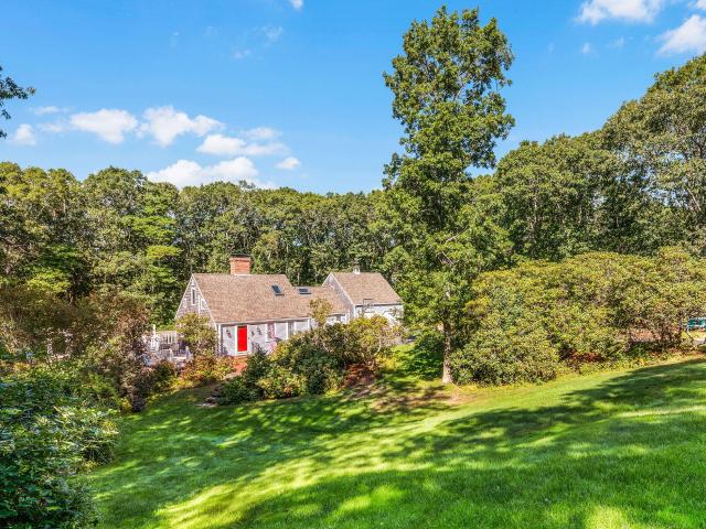 29 Oak Ridge Rd, East Sandwich, MA 02537 | MLS #22601