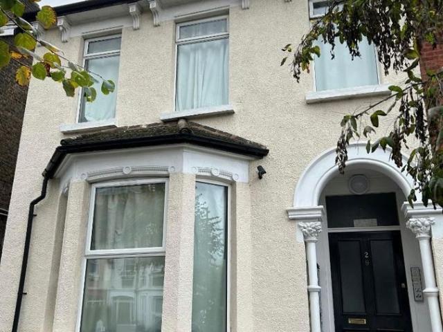 29 Oakfield Road, Croydon CR0, Studio to rent, £840 pcm | PrimeLocation