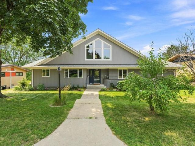 29 Orme Ct, Saint Paul, MN 55116