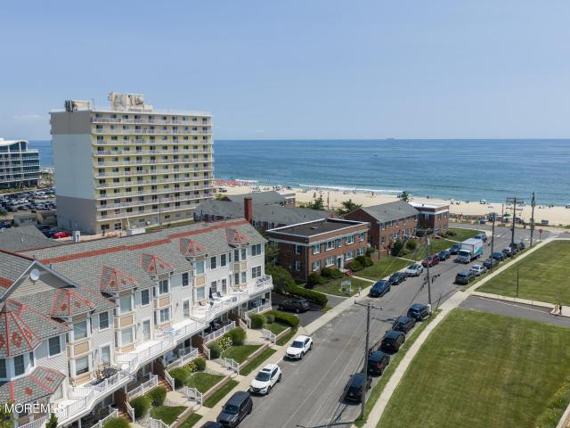 29 Pavilion Avenue Unit 29