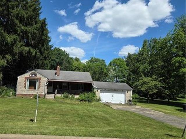 29 Philrose Ln, Poland, OH 44514