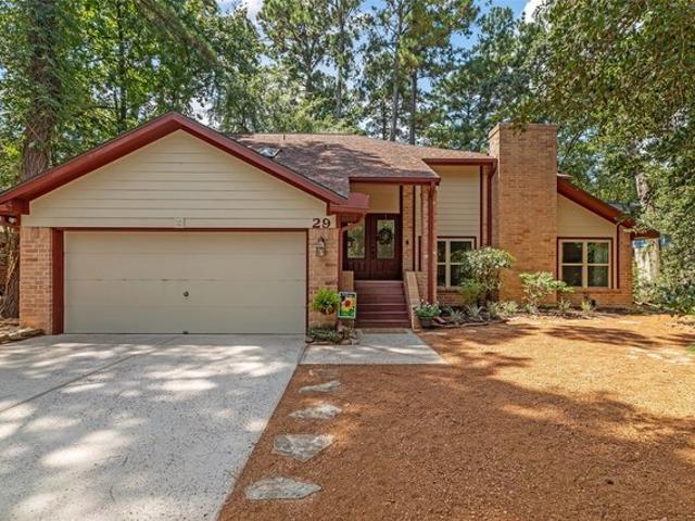 29 Pinewood Forest Ct, The Woodlands, TX 77381