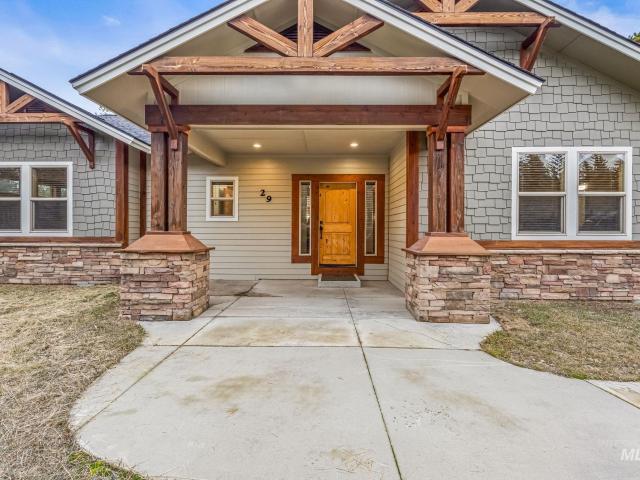 29 Pointe At Goldfork Ct