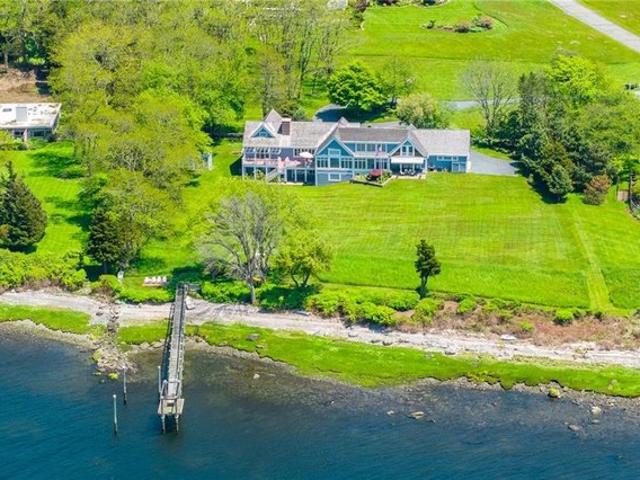 29 Reliance Dr, Bristol, RI 02809
