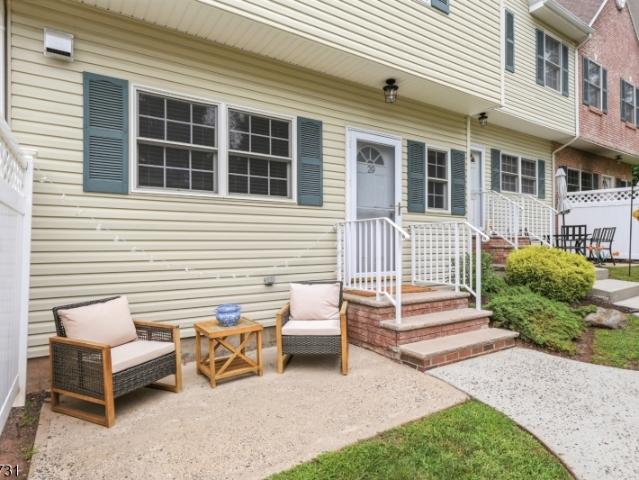 29 Riga Ct