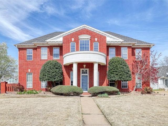 29 River Oaks Ave, McAlester, OK 74501