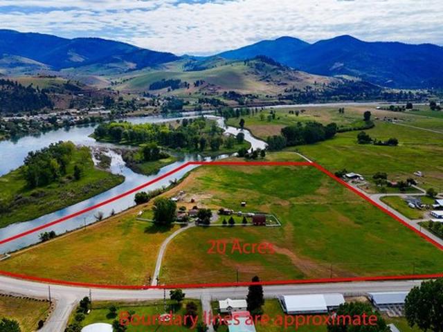 29 River Rd W, Plains, MT 59859