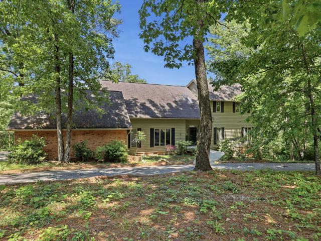 29 Rock Crest Drive