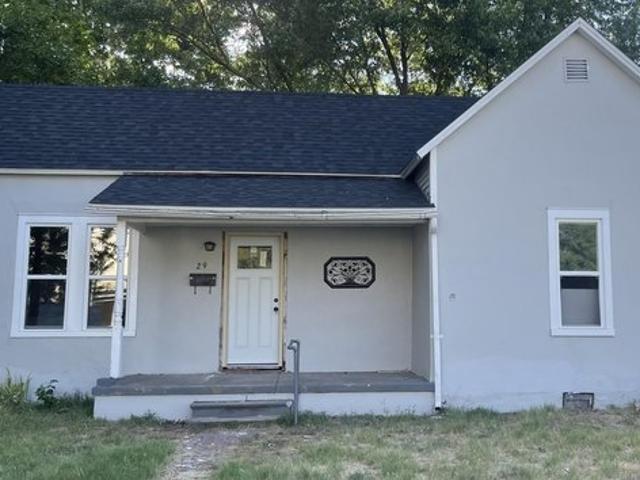 29 S Ball St, Webb City, MO 64870