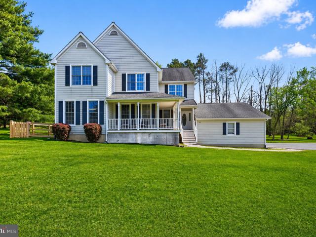 29 S Church St, Lovettsville, VA 20180 | MLS #VALO2122 | Compass