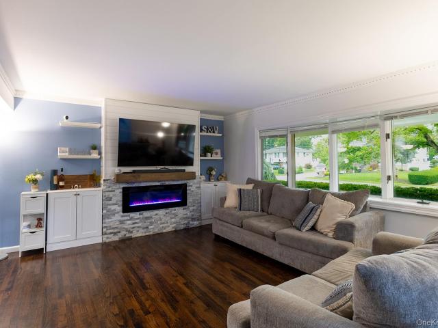 29 Sandy Hollow Drive