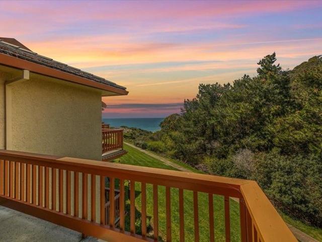 29 Seascape Resort Dr, Aptos, CA 95003