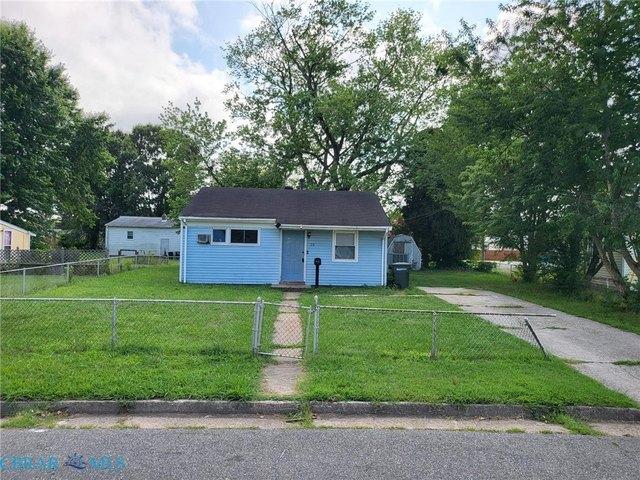 29 Shelton Rd, Hampton, VA 23663