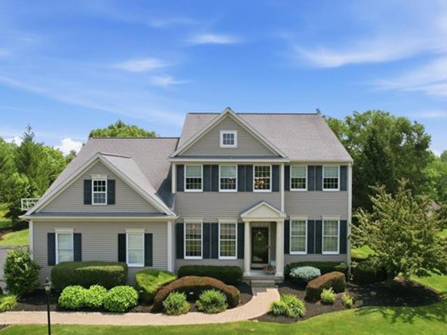 29 Silo Dr, Waterford, NY 12188