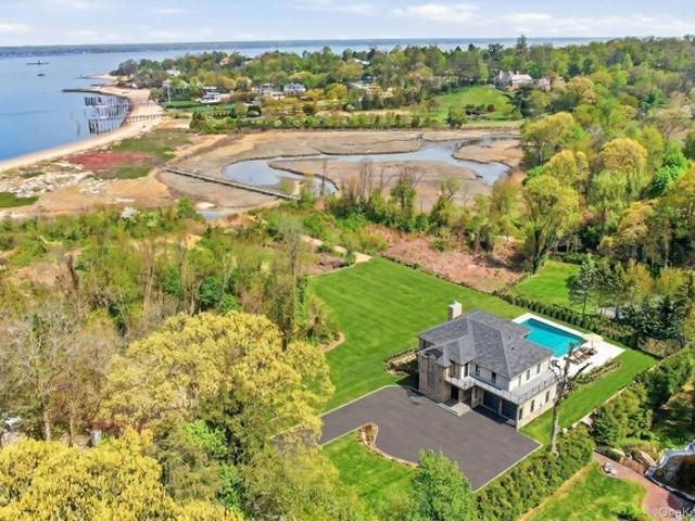 29 Soundview Ln, Sands Point, NY 11050